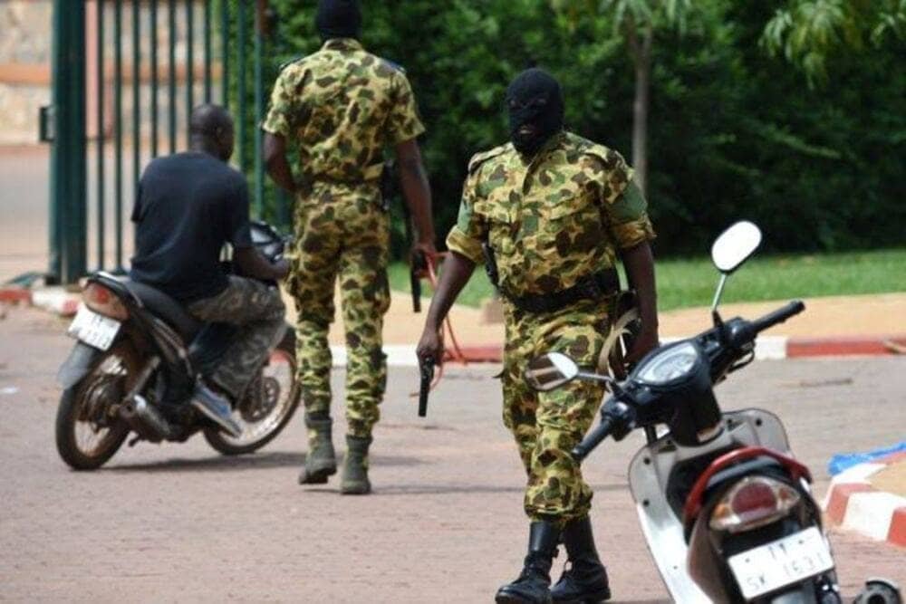 Burkina : Une grâce amnistiante accordée à 21 membres des Forces armées nationales - Mousso News